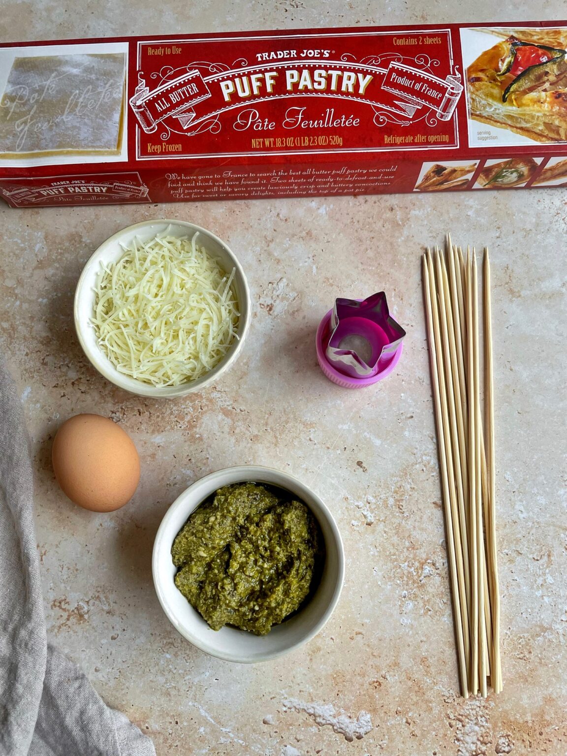 Pesto Puff Pastry Christmas Trees - thechowdown
