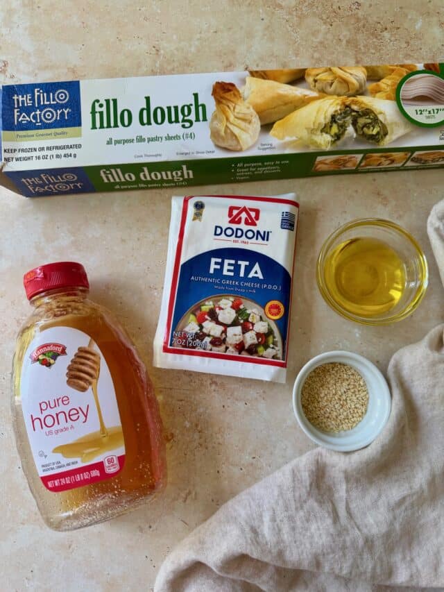 Feta Phyllo Rolls - thechowdown
